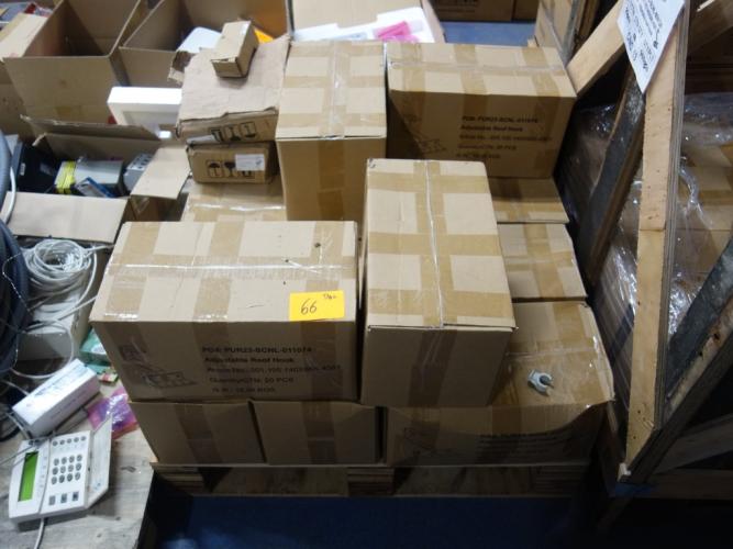 Plm 13x Doos Roof Hook | Openbare Verkopen